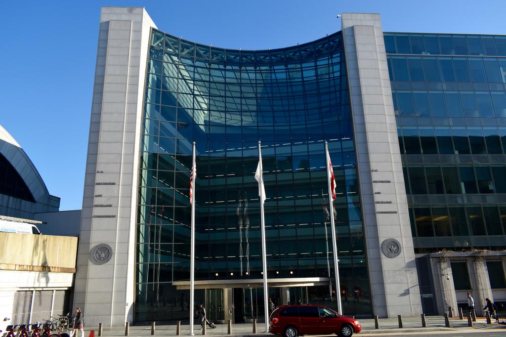 AI Regulations for Financial Services: SEC / Blogs / Perficient