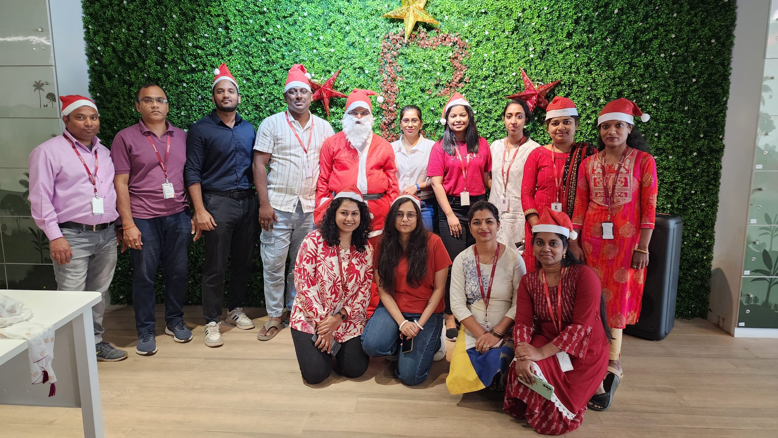 Christmas at Work: Bringing Joy to Your Office Celebrations / Blogs ...
